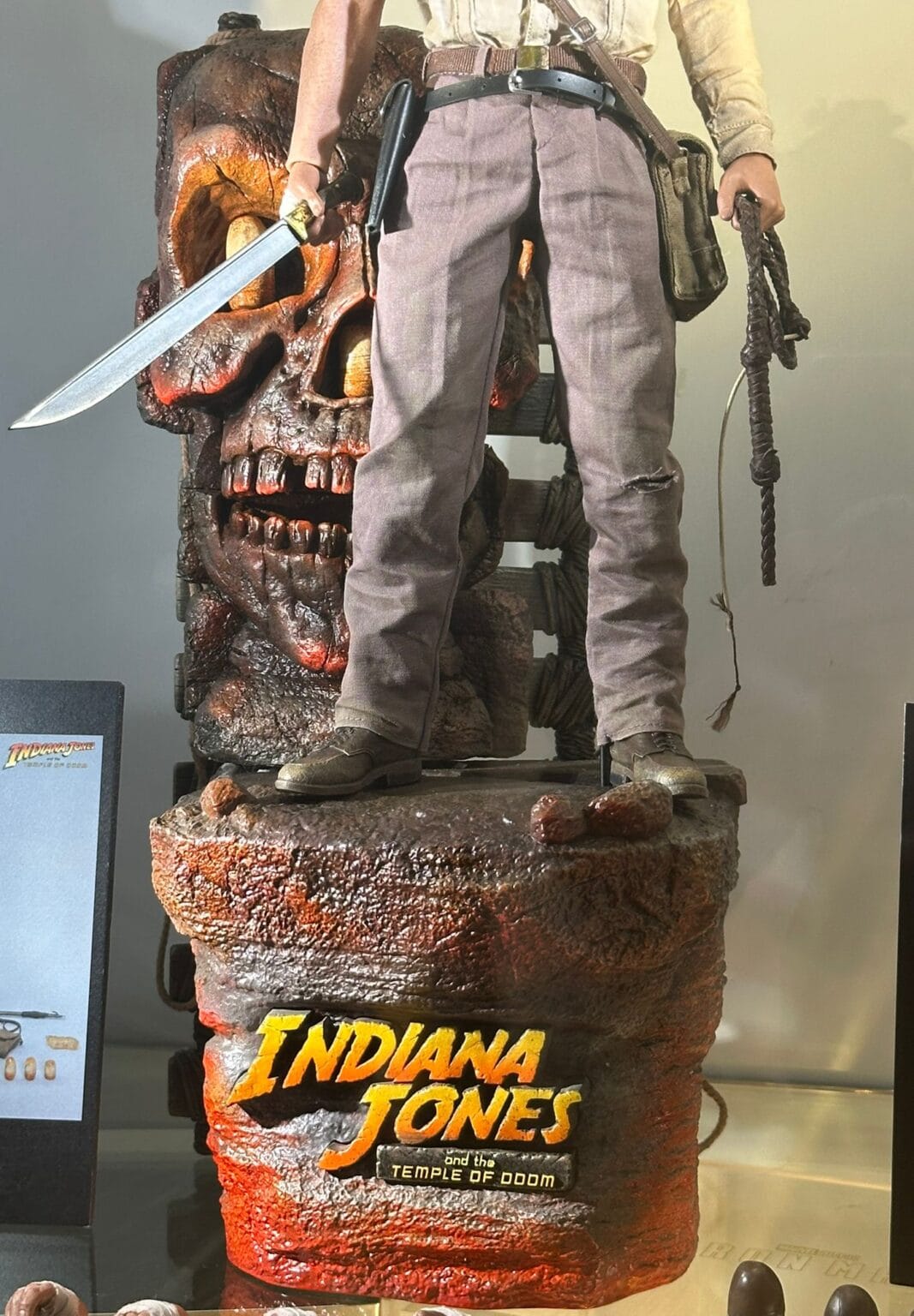 Hot Toys MMS861 Indiana Jones And the Temple of | One Sixth World